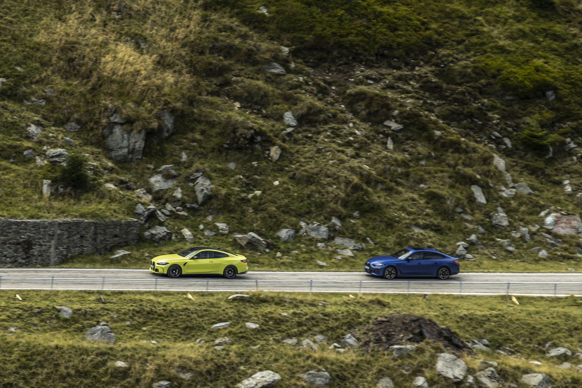 test comparativ BMW i4 M50, BMW M4 Competition, Porsche 911 GTS ...