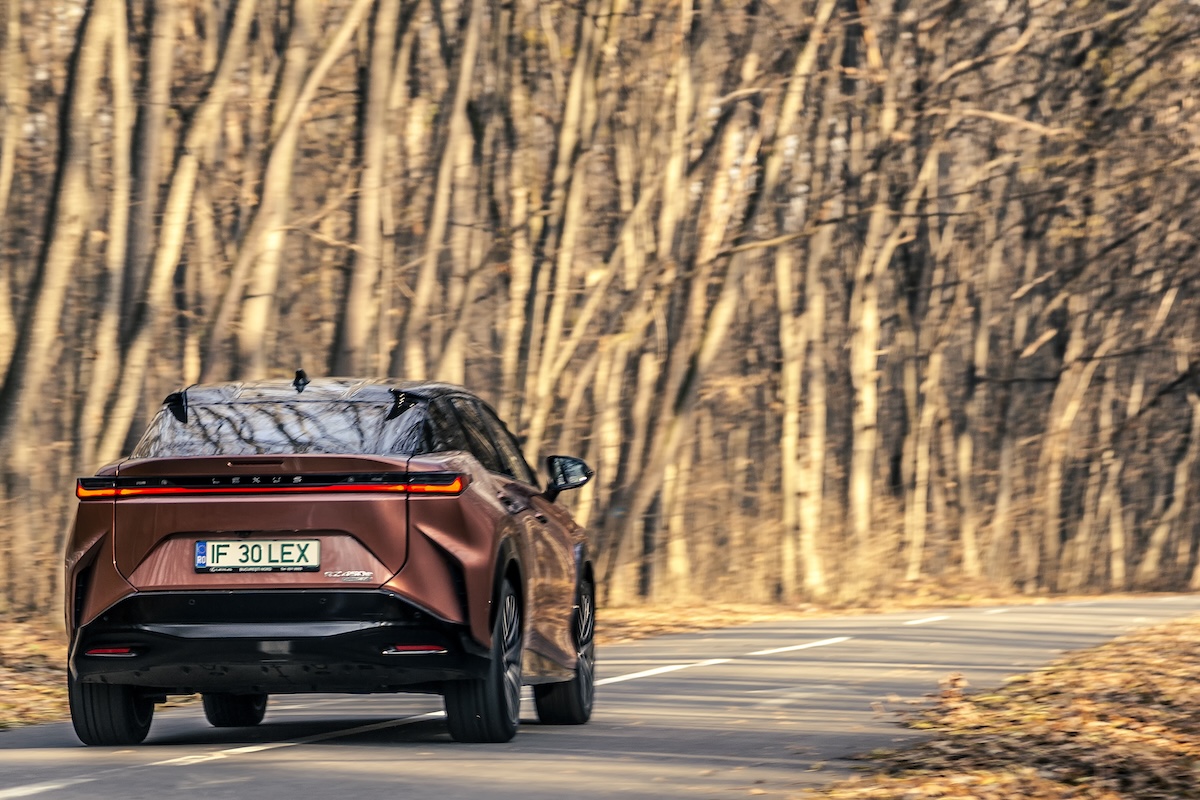 Test drive: Lexus RZ 450e - Început de drum