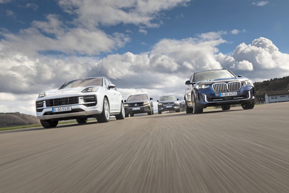 Test comparativ BMW X5 xDrive50e, Porsche Cayenne E-Hybrid, Volvo XC90 ...